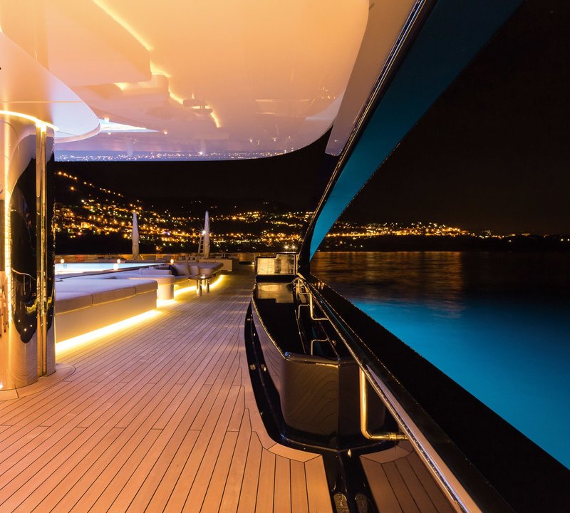 LUNA Yacht Charter Details, Lloyd Werft and Stahlbau Shipyard ...